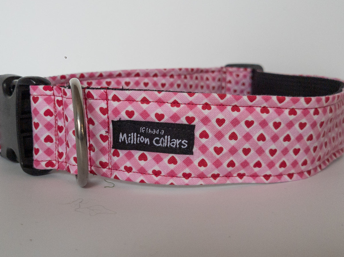 Don't miss a beat pink Heart Collar – If I Had a Million Collars